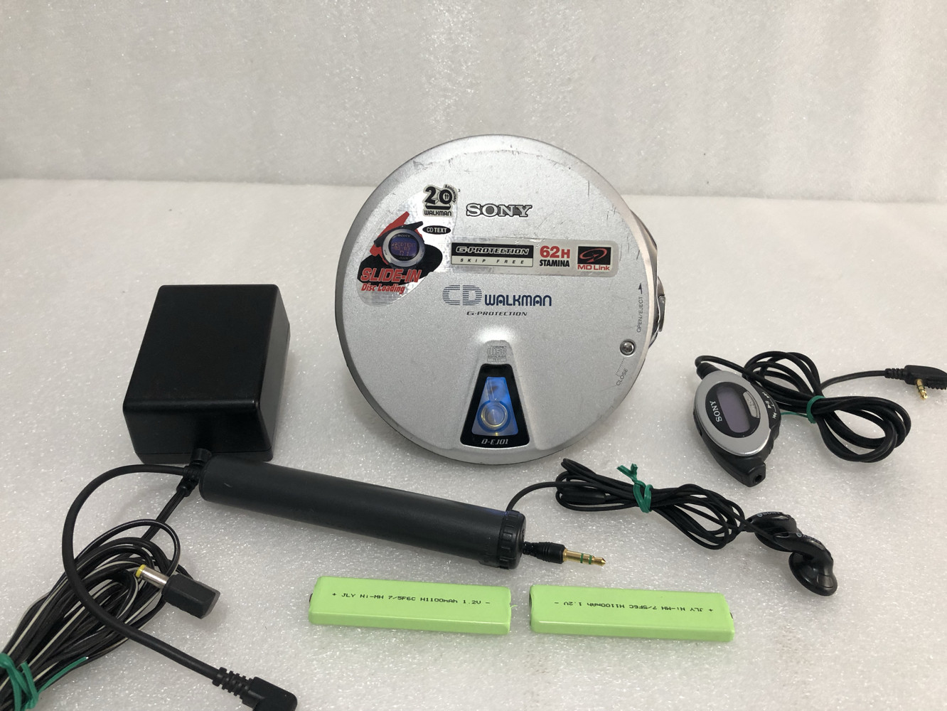 无敌了！索尼D-EJ01 20周年纪念款吸入式CD随身听，老司机都心动了！🎧🎵-CD-淘宝好物网