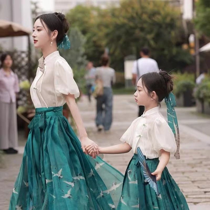 Matching family outfit: modernized hanfu two-piece set with "mamian ...