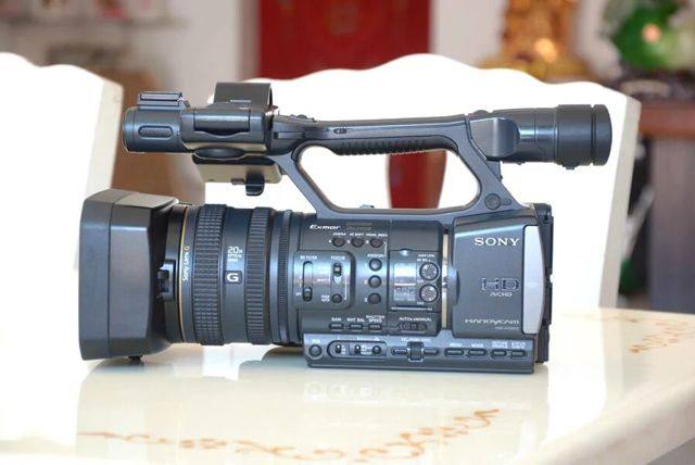 Sony HDR-AX2000E：解锁高清会议直播与短视频创作新境界！-运动相机-淘宝百科网