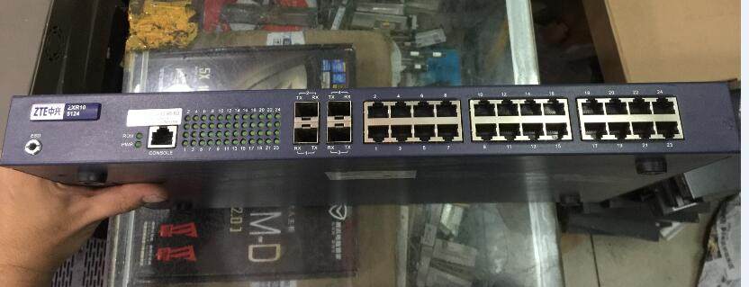 ZTE ZTE ZXR10 5124 24-port Gigabit Convergence Switch Backbone Core ...