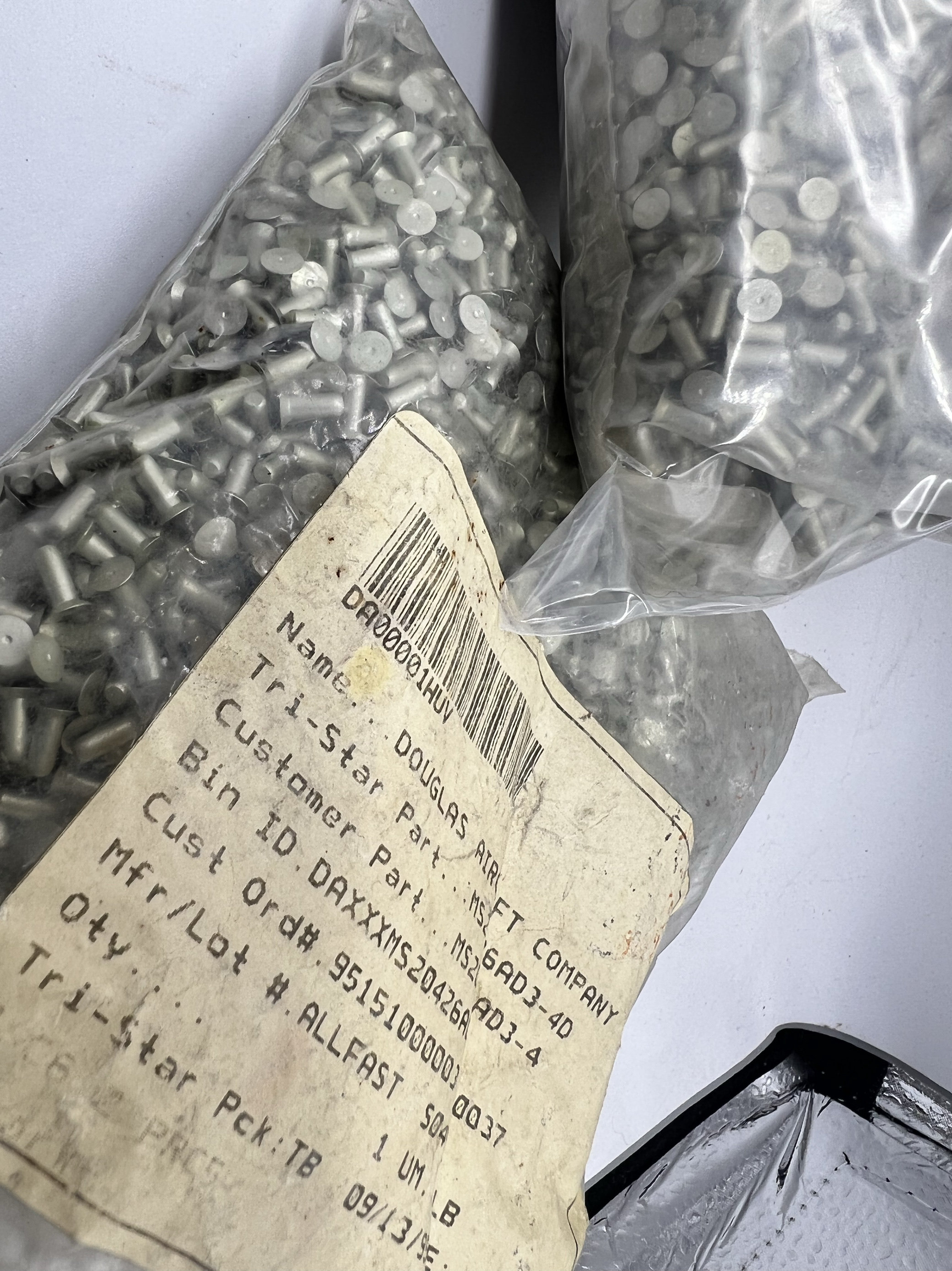 进口沉头铆钉MS20426AD3-4D：航空级品质，工业界的隐形英雄！-飞行器配件-淘宝好物网