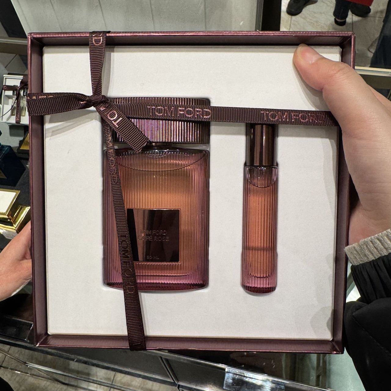 🌸 Embrace a unique fragrance: tom ford coffee rose perfume suit 🌹