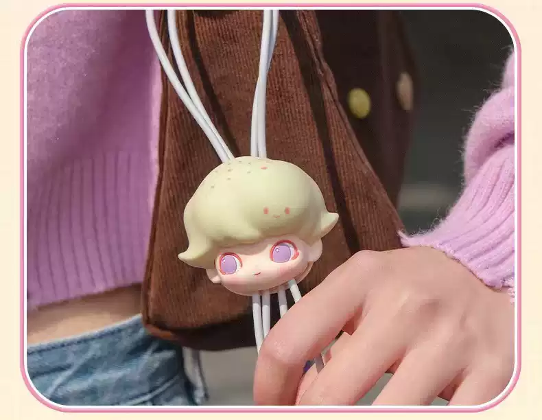 DIMOO约会日系列盲盒 挂绳盲盒随机发 时尚包包挂件盲盒 POP MART潮玩盲盒 PVC材质潮玩公仔