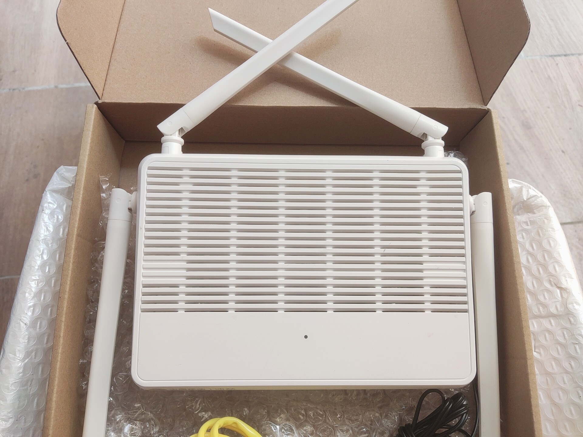 沛喆PZ-L8 Wi-Fi6千兆双频路由器