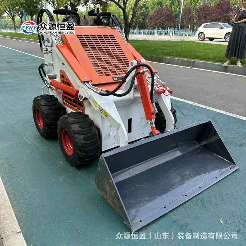 山東衆源迷你履帶式滑移裝載機 農業養殖業站立式ZY320滑移裝載機