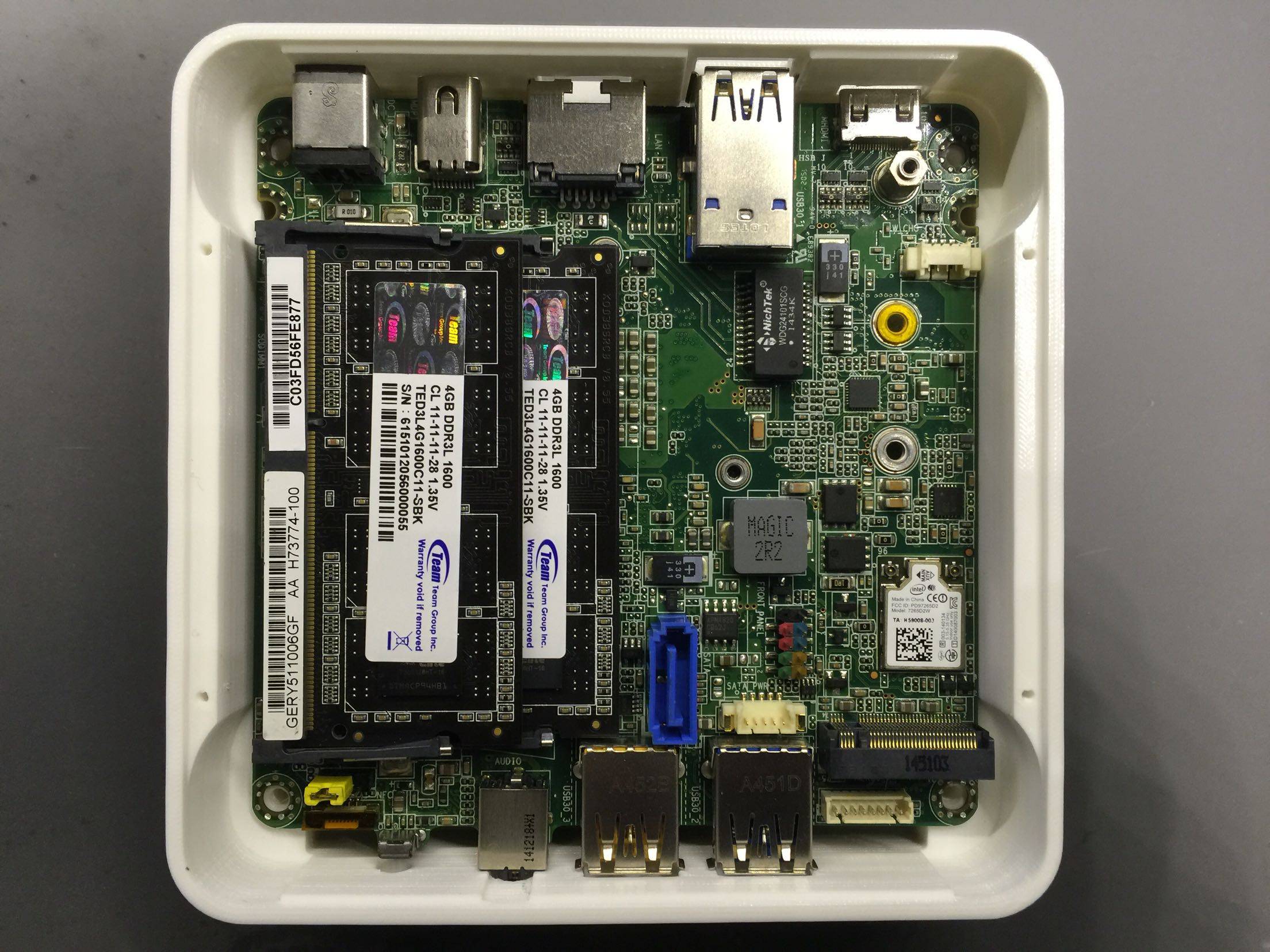 INTEL NUC5I7RYB NUC6i7kyb NUC7i7BNB NUC8iXBEB 5 6 7 8 Series Chassis