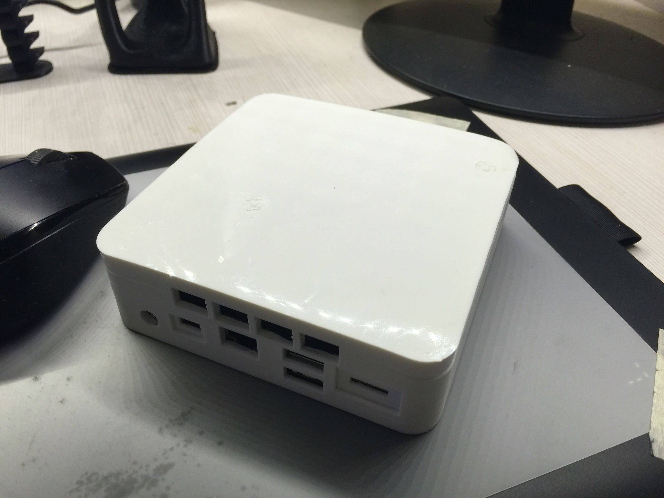 INTEL NUC5I7RYB NUC6i7kyb NUC7i7BNB NUC8iXBEB 5 6 7 8 Series Chassis