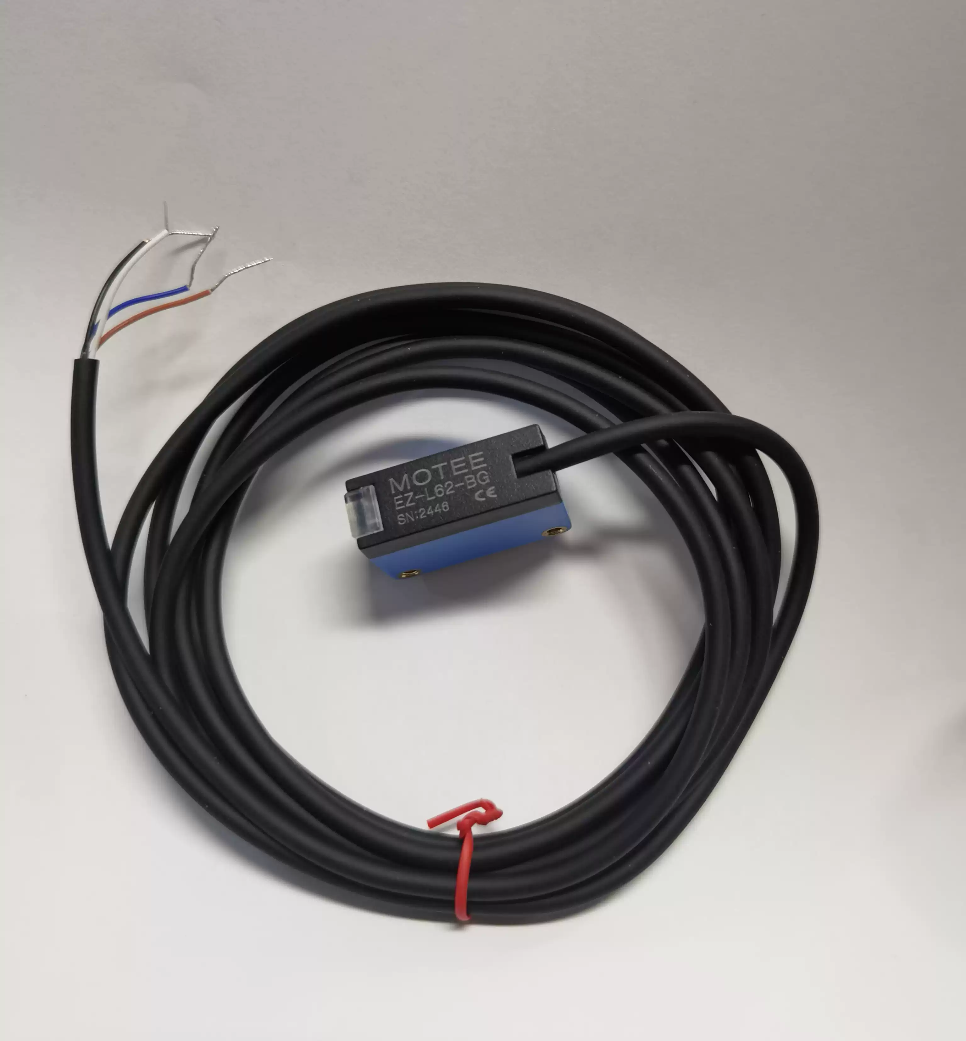 摩特智能光电开关EZ-D61/D62/D66-BG EZ-L61-BG传感器