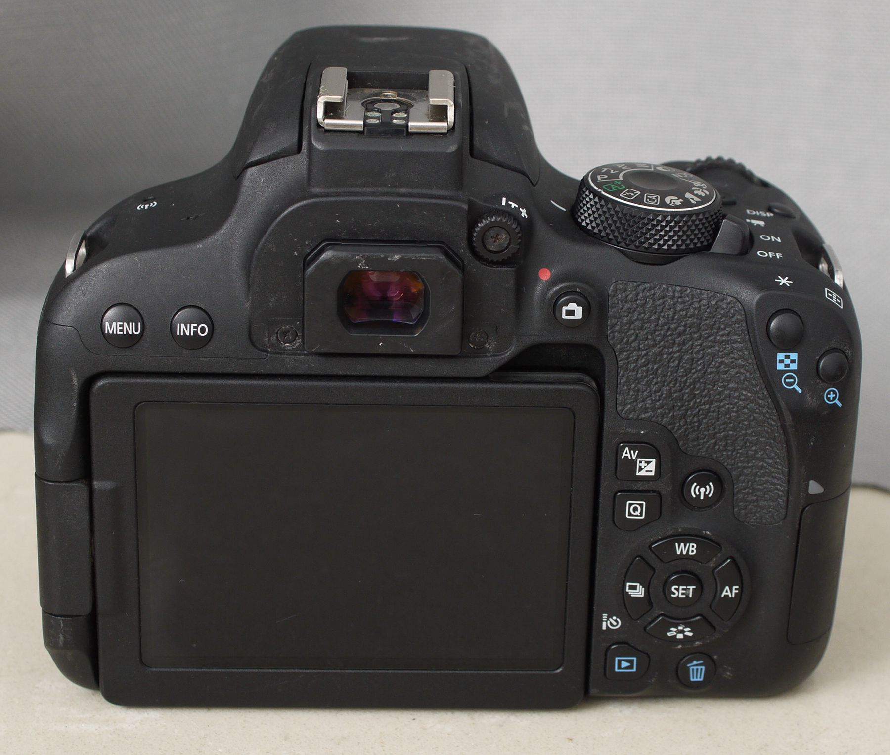 尼康 D610 全画幅数码单反相机、佳能 800D - 〓器材友情交换〓 - 矿石收音机论坛 - Powered by Discuz!