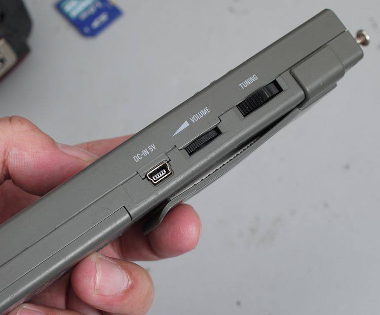 HIFIDIY论坛-德生 PL-365 收音机 单边带无线电接收、索尼 SRF-39FP 透明收音机、松下 RQ-312DS ...