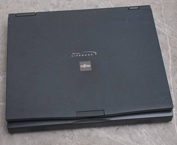 HIFIDIY论坛-古董笔记本电脑：IBM ThinkPad 560、IBM ThinkPad R30、富士通 FMV-650 NU7C/L ...