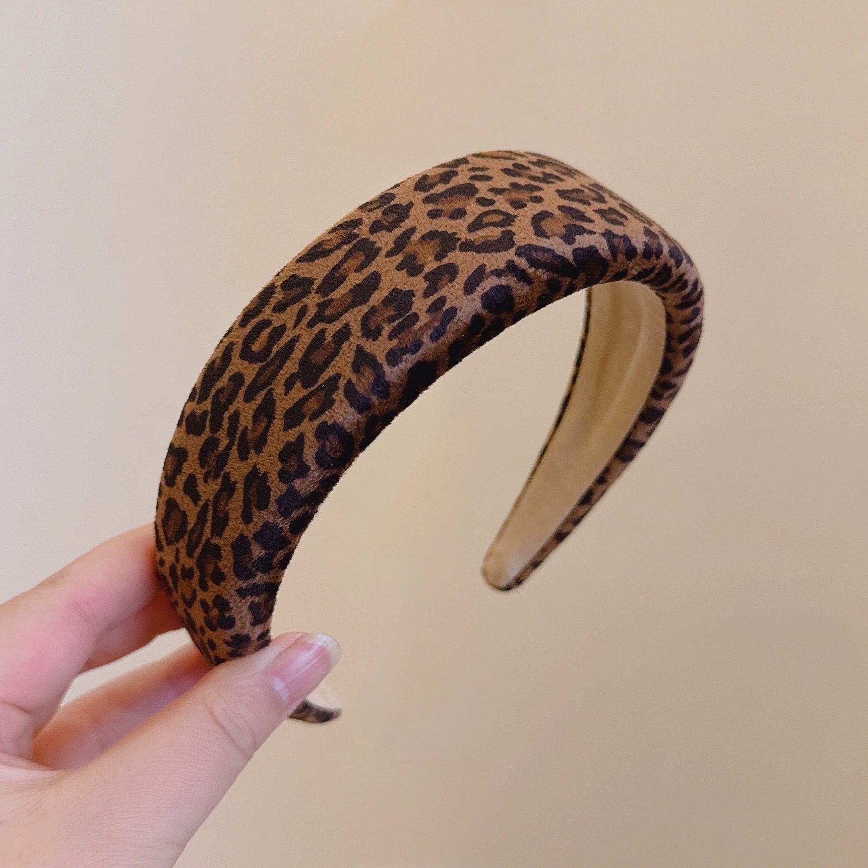 🔥 K-style leopard print headband, reaching new heights of beauty! 🌟