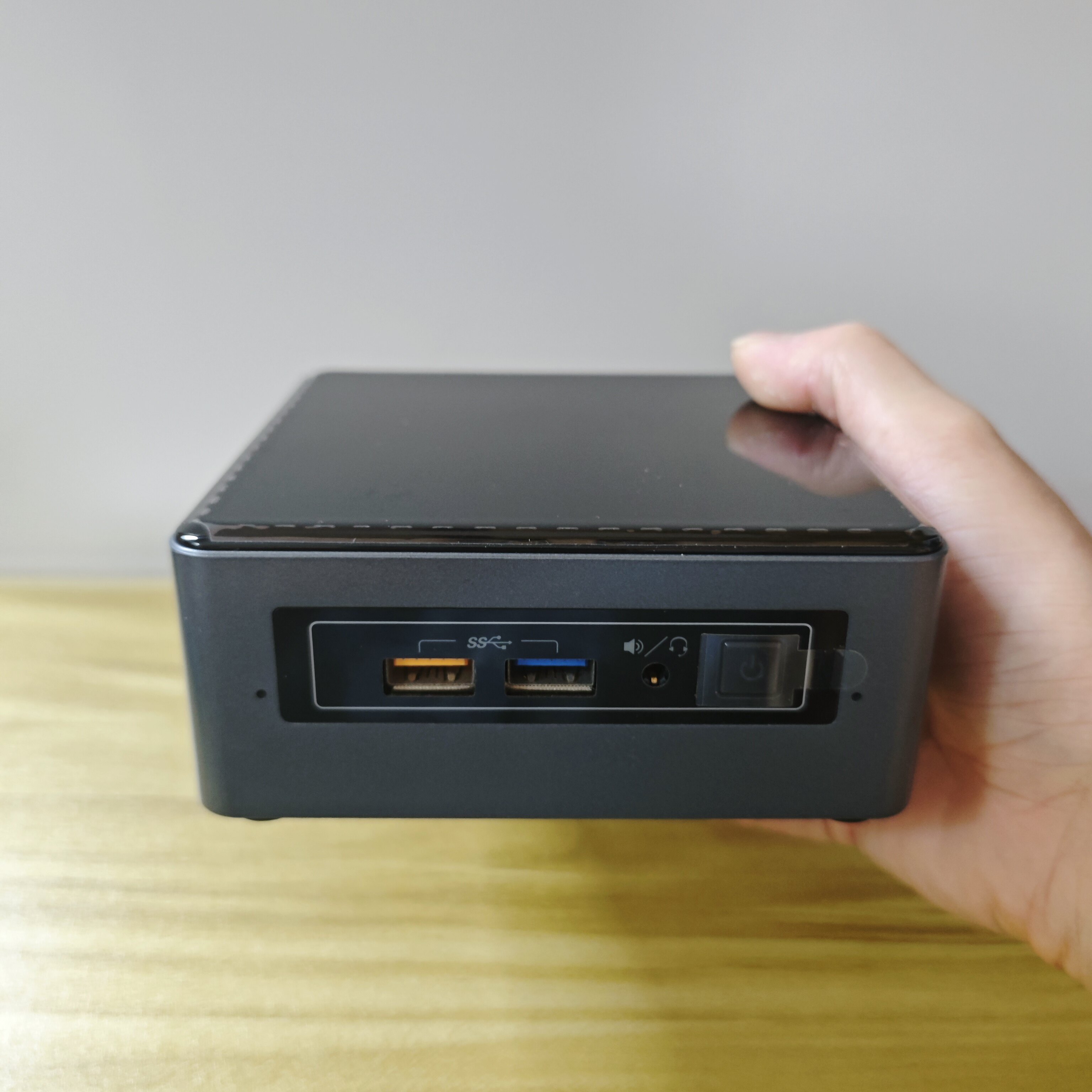 NUC6CAY迷你电脑：小身材大能量，办公娱乐一机搞定！-准系统主机-淘宝好物网
