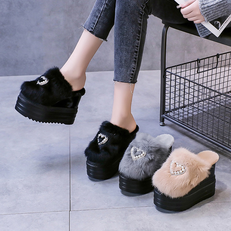 Winter height boost options! 💖 2021 new trendy hidden heel fuzzy slippers