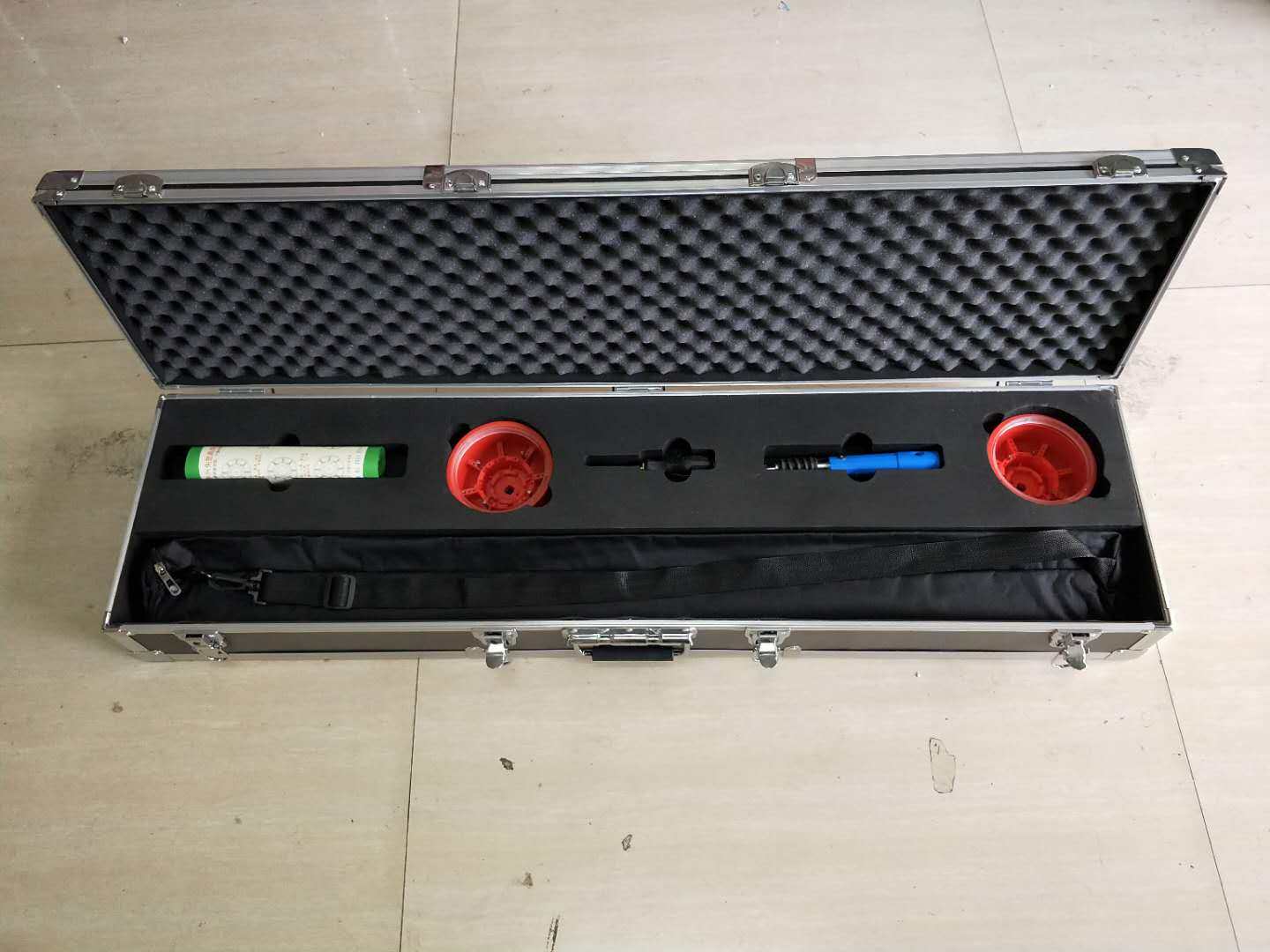 Multi-functional smoke-sensing temperature disassembler all-in-one fire ...