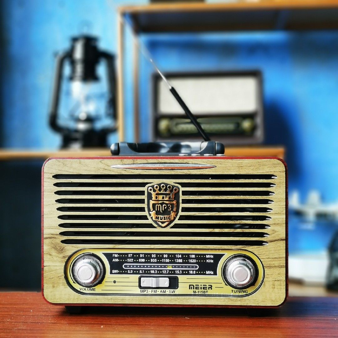 🎶 New experience of retro style! fashion old-fashioned radio desktop ...