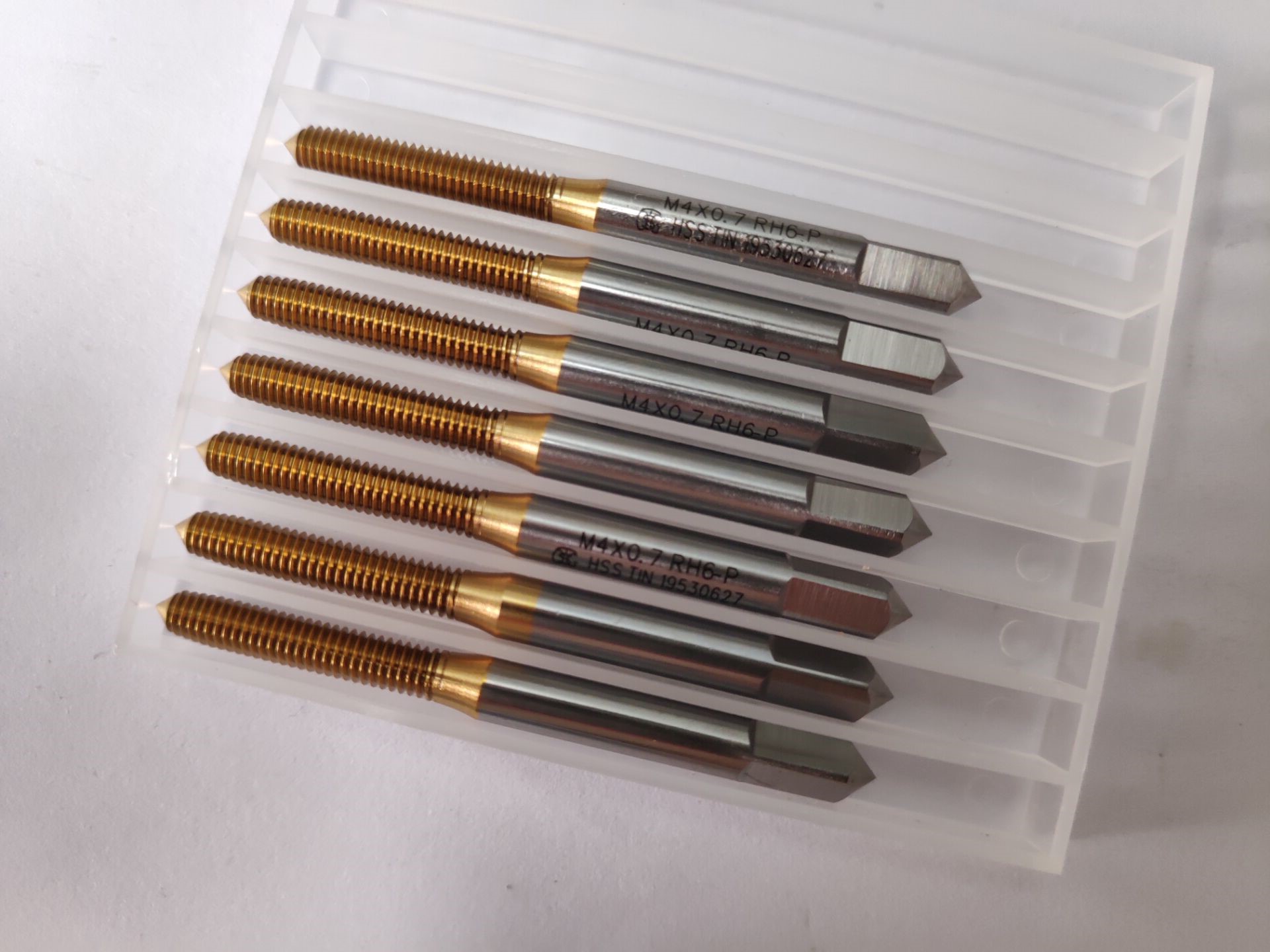 Taiwan TOSG titanium extruder tap M4X0 7 M5X0 8 M6X1 Increased precision wire tapping RH8B P