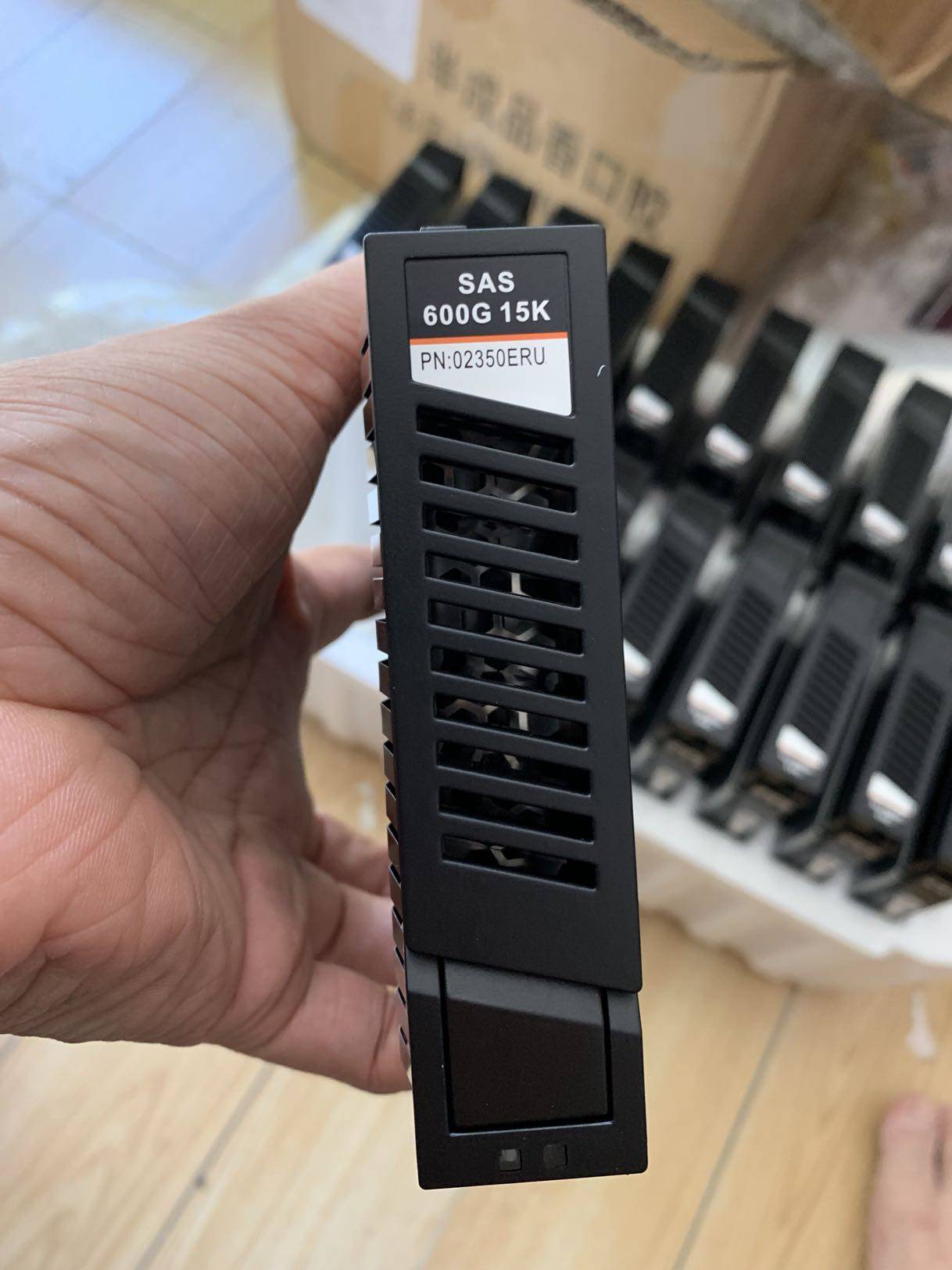 02350EQY 02350ERU 600g 15K SAS 2 5 to 3 5 used hard drives