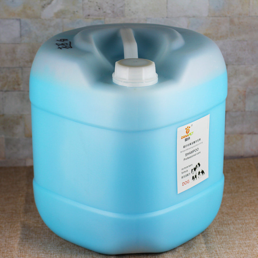 Large bucket pet shampoo & body wash: your ultimate pet grooming ...