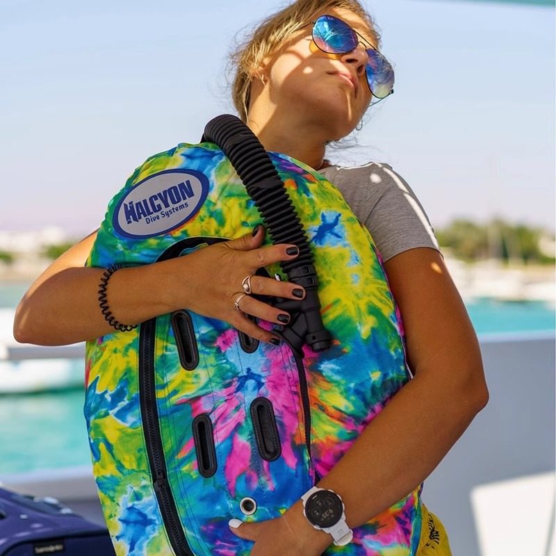 Halcyon Infinity 30磅BCD：潜水达人的信仰背飞，探索深海的秘密武器！-浮力调整器BC-淘宝好物网