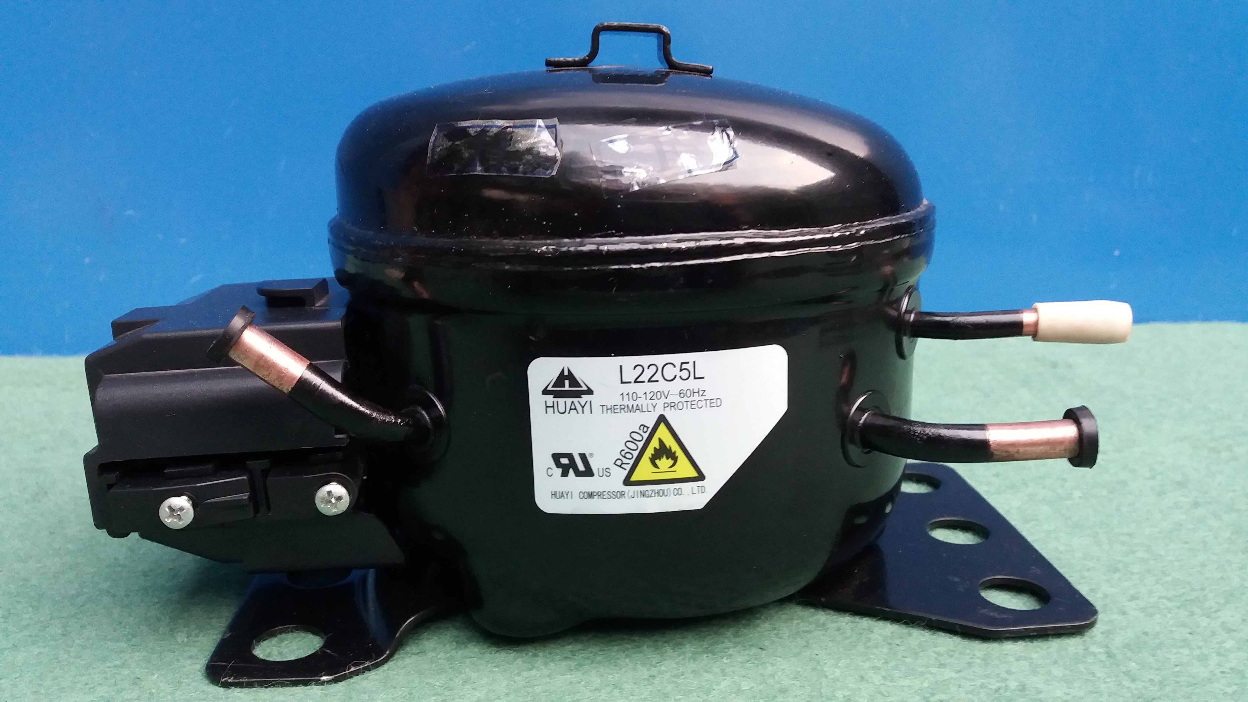 Huayi compressor L22C5L 110-120V60HZ Cooling capacity:40W off-line machine