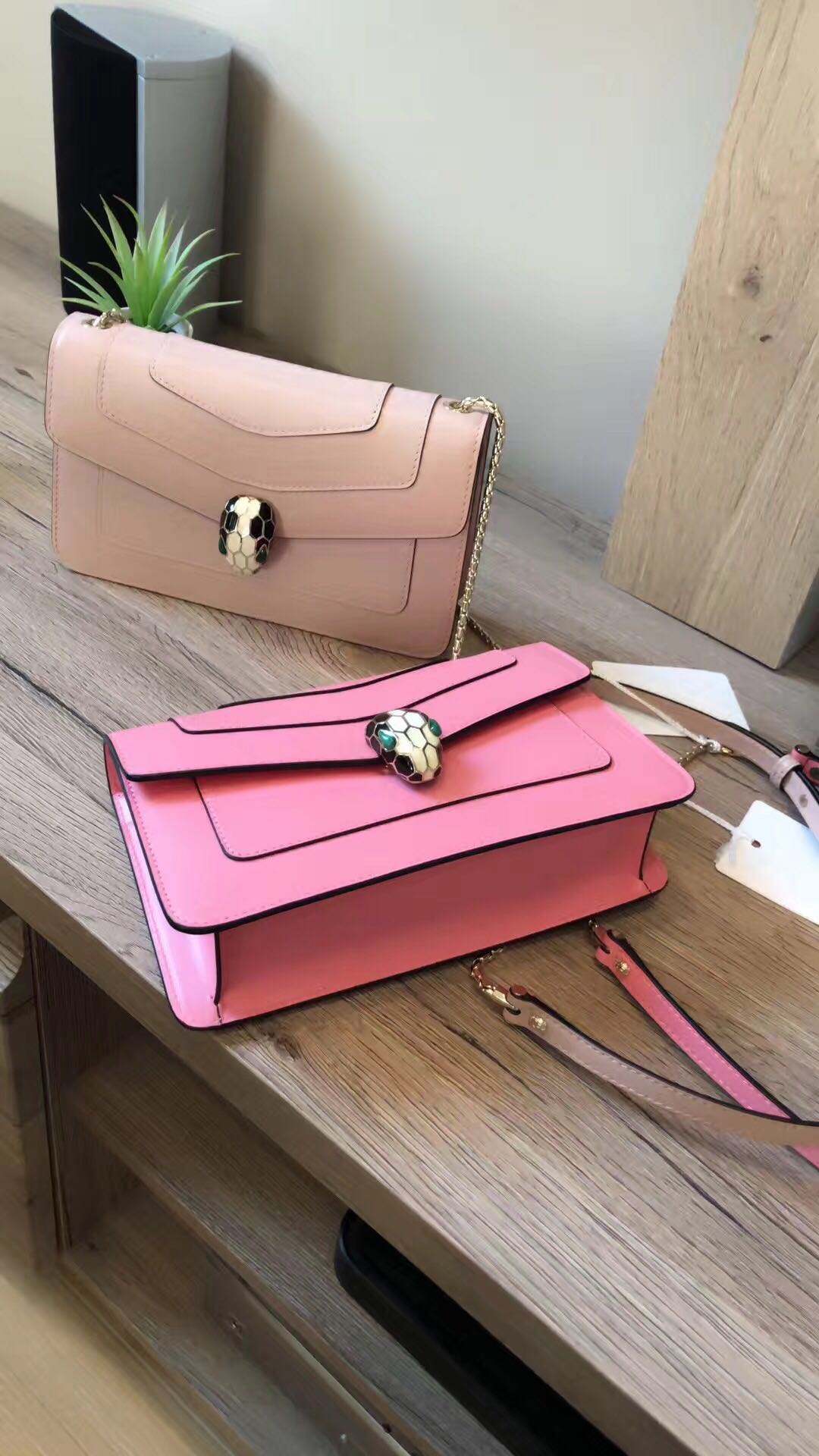 Купить Сумка пакет цепь Картье змея Булгари Bvlgari в интернет-магазине ...
