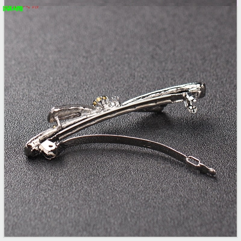 Semi-tied hair clip Back of the head word spring hair clip Small tail ...