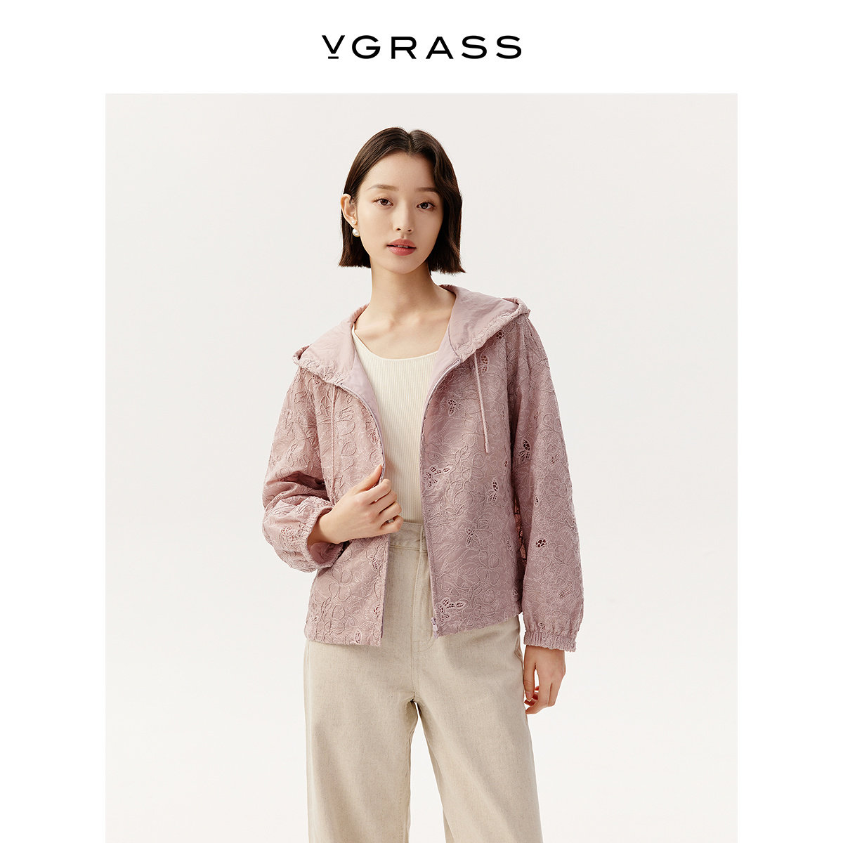 VGRASS维格娜丝新款激光绣连帽外套，穿出夏日高级感？穿搭解析与实测分享-短外套-淘宝好物网