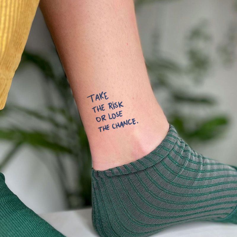 49元能买到GATTOO【Take risk】英文字母防水洗不掉两周纹身贴吗？_化妆_淘宝美妆网