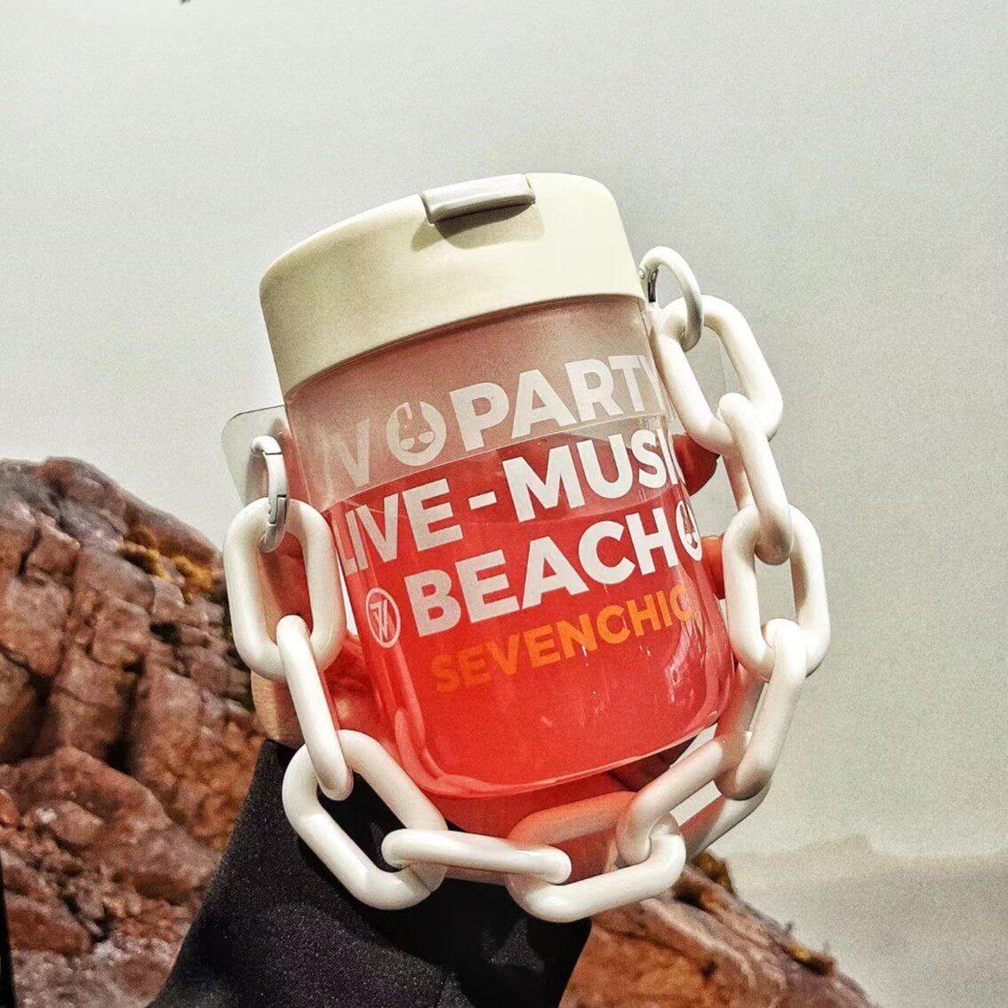 七彩生活必备！sevenchic星兔随行杯380ml，高颜值便携水杯你心动了吗？💖-吸管杯-淘宝好物网