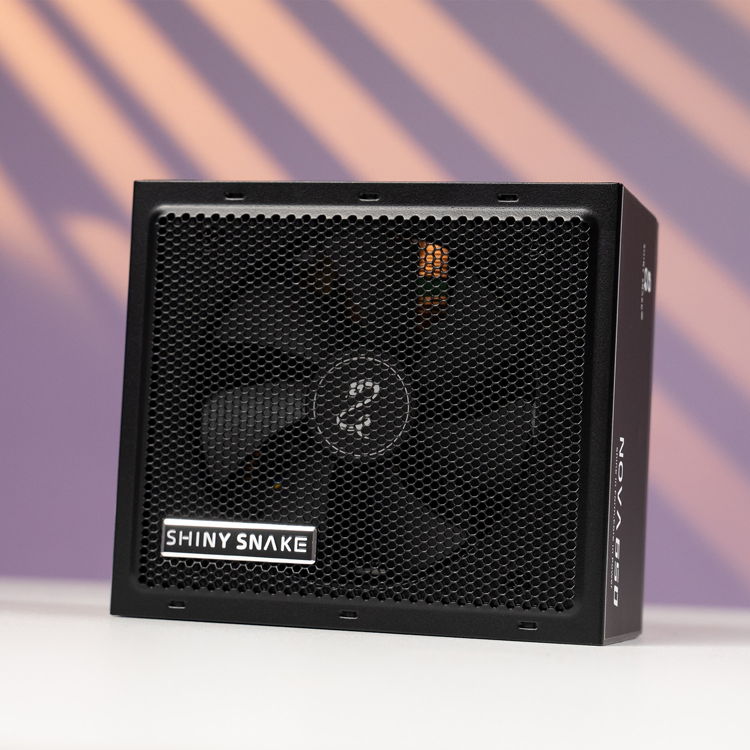 闪鳞推出闪核 NOVA 650 电源：110mm 长 SFX-L，金牌效率 - IT之家