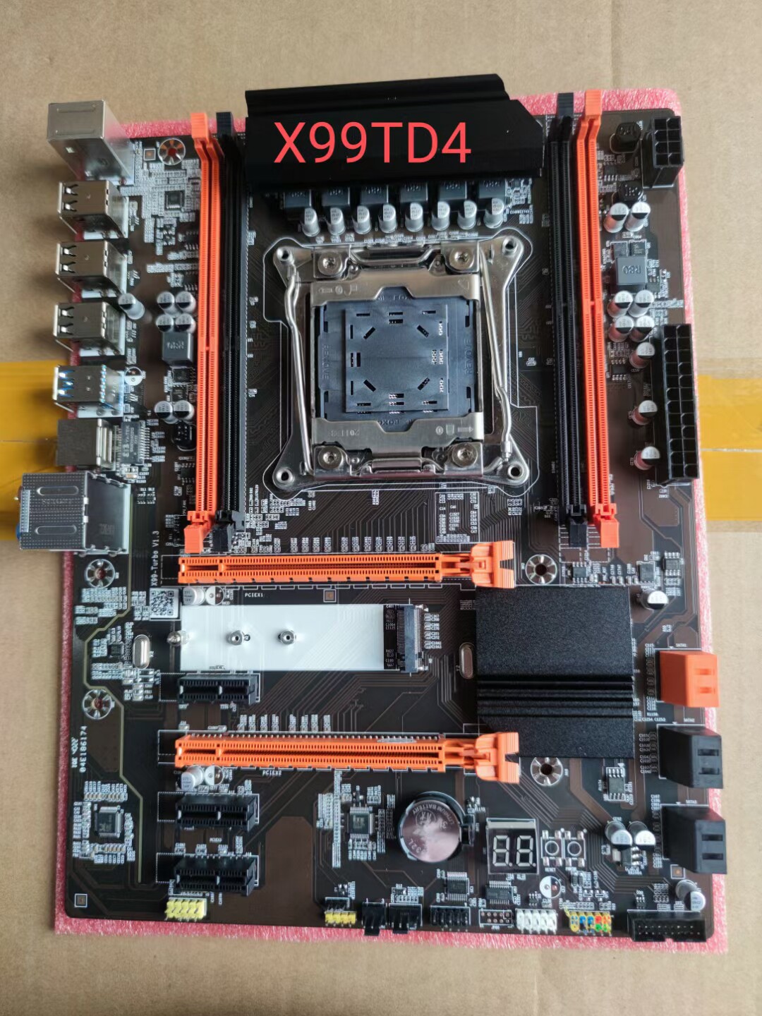 全新科脑X99_DDR4大板 B85芯片u3/m2四槽 千兆