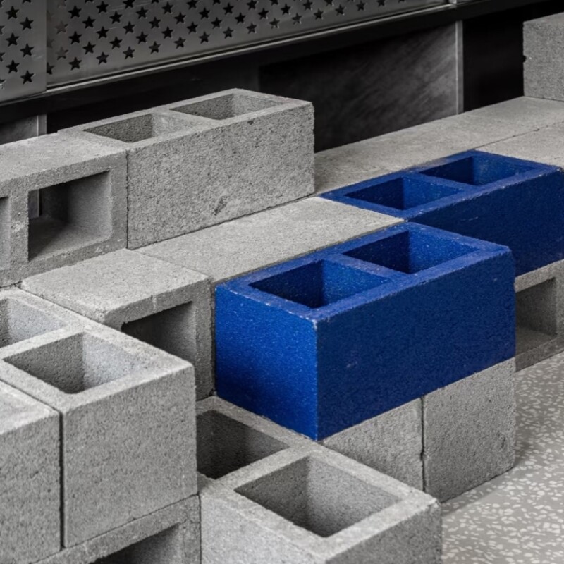 Double-holed cement hollow bricks: trendy cement bricks for creating ...