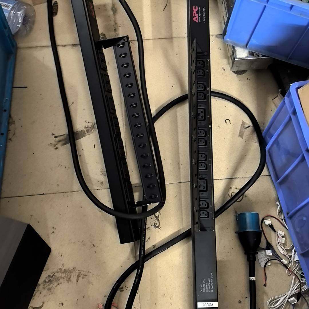 咨询APC AP7553 PDU机房插排，24插孔，排长1.议价