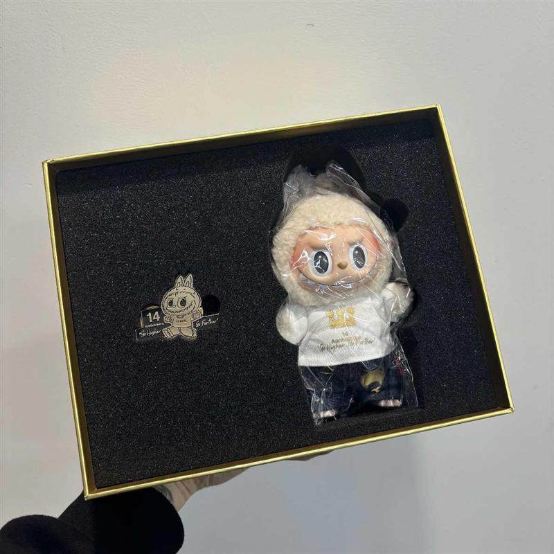 labubu拉布布14周年限定款，潮玩控必入的收藏级挂件🧐深度测评来了--淘宝好物网