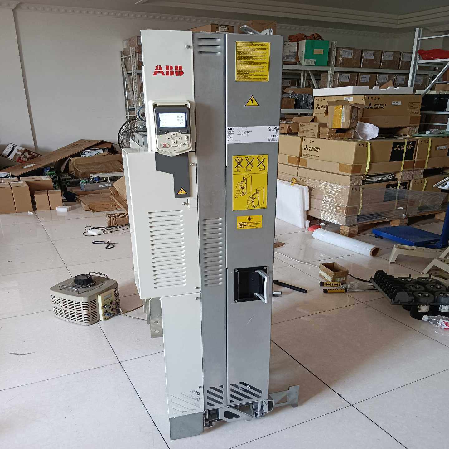 日業變頻器！CM530H-D4T011GB/015PB（11（易易工控）