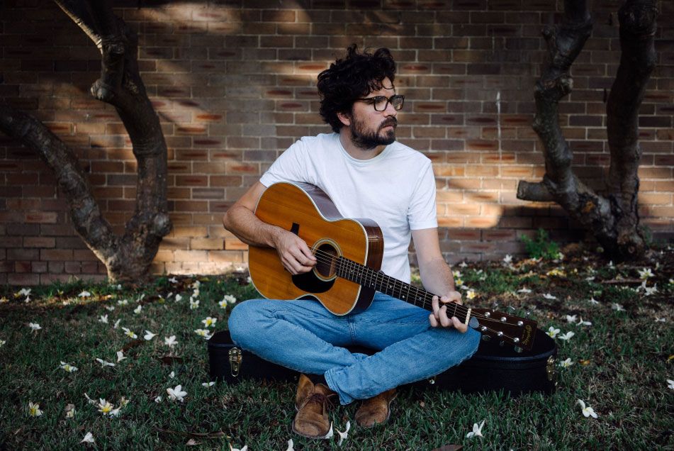 新西兰治愈系民谣歌手Luke Thompson2024中国巡演 KEEP ROLLING ON北京站门票+时间票价+在线订票-看看票务