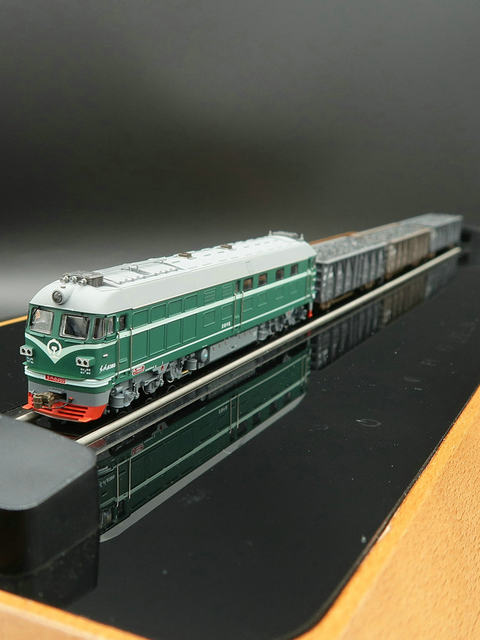 Train Lady model MINITOWN N type MINITOWN DF4B + C64*3 one head three ...