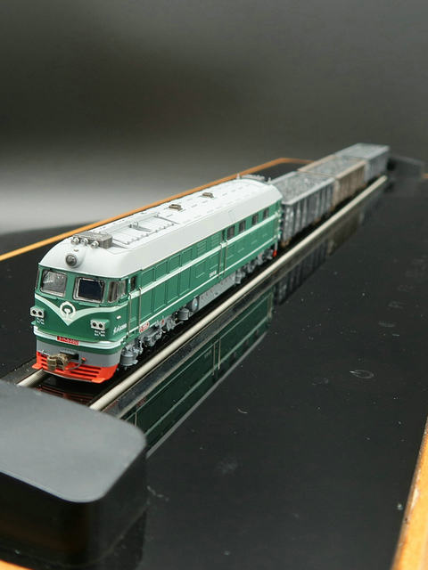Train Lady model MINITOWN N type MINITOWN DF4B + C64*3 one head three ...