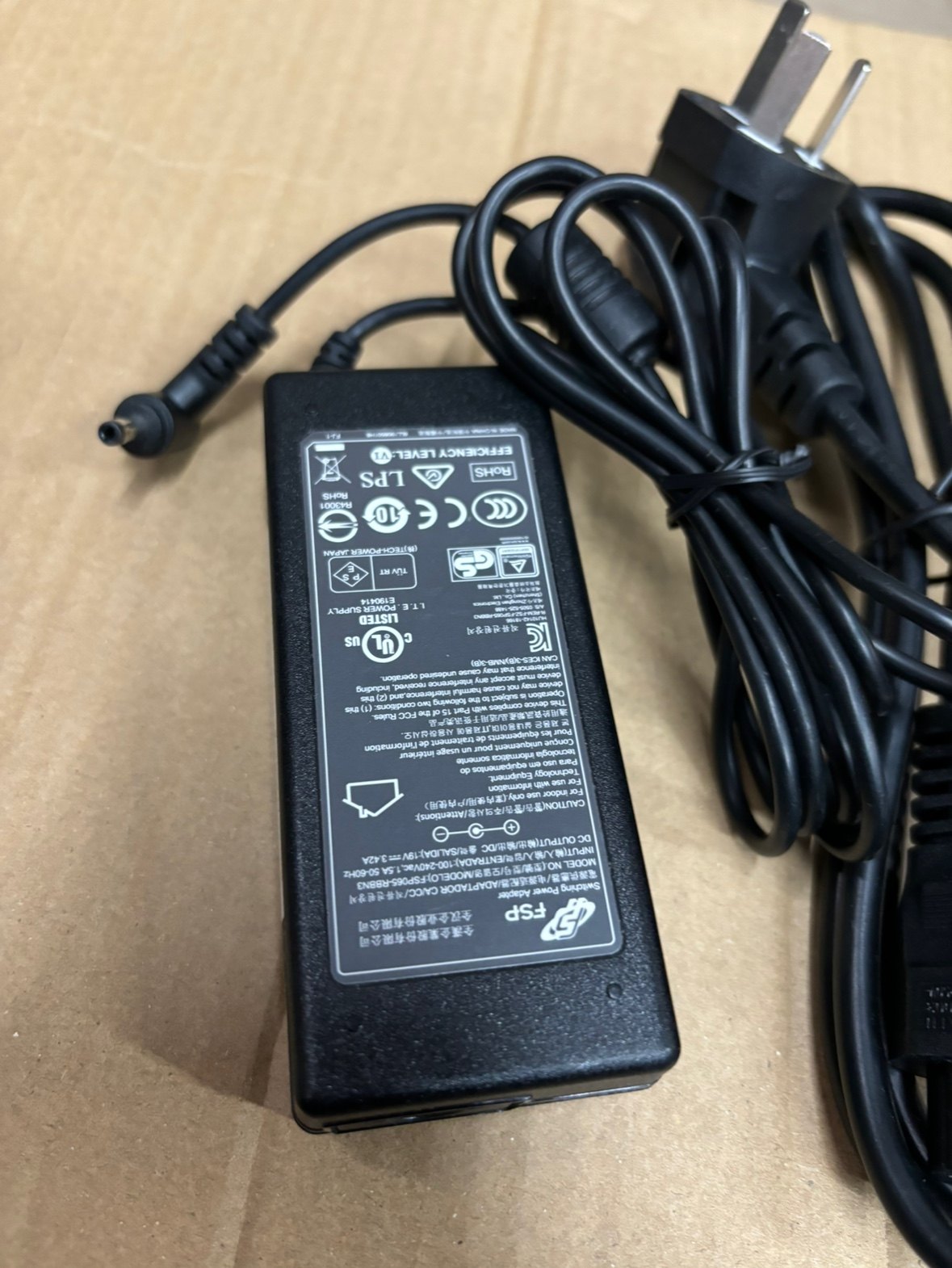 🔋全汉FSP065-RBBN3电源适配器，你的电子设备好帮手？-碟/电池/电源适配器-淘宝好物网