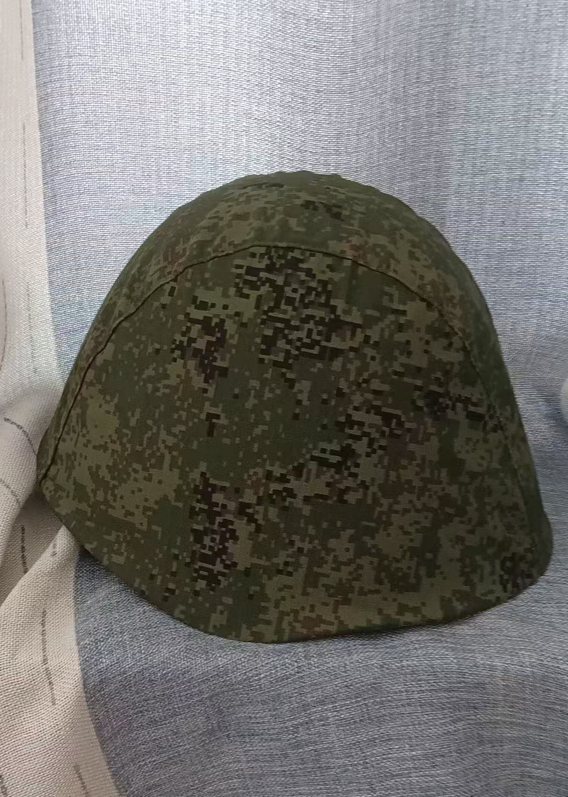 俄羅斯SSH68安全帽罩：盧頓民兵EMR迷彩罩，你的軍事風穿搭新寵！