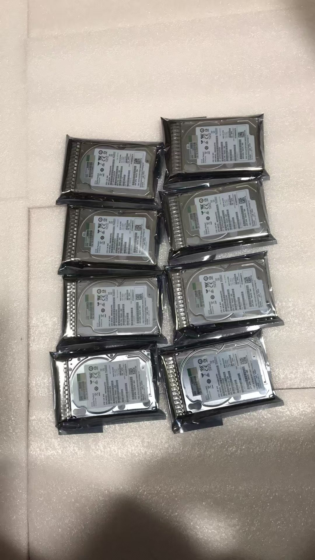 HPE P08725-001 P02434-002 P13368-001 1.92T SAS 硬盘