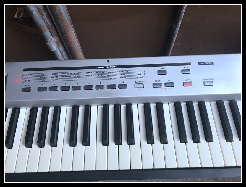 Roland A-37二手MIDI键盘：音乐制作人的必备神器，76键半配重让你爱不释手！🎹-MIDI键盘-淘宝百科网