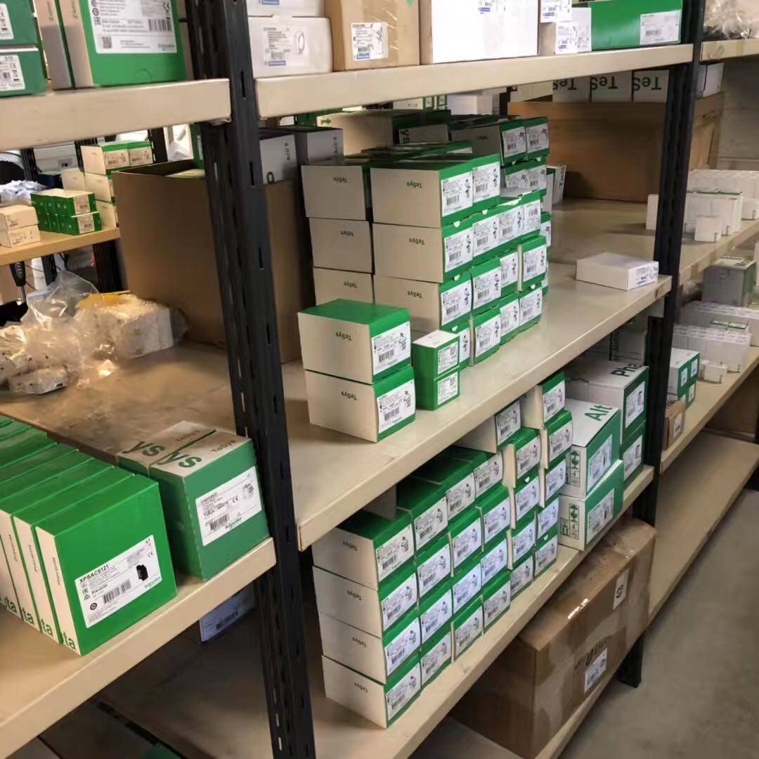 施耐德PKE32W413 PKX32M435 PKY32G7C4 PKY16F724 CHU361AWK