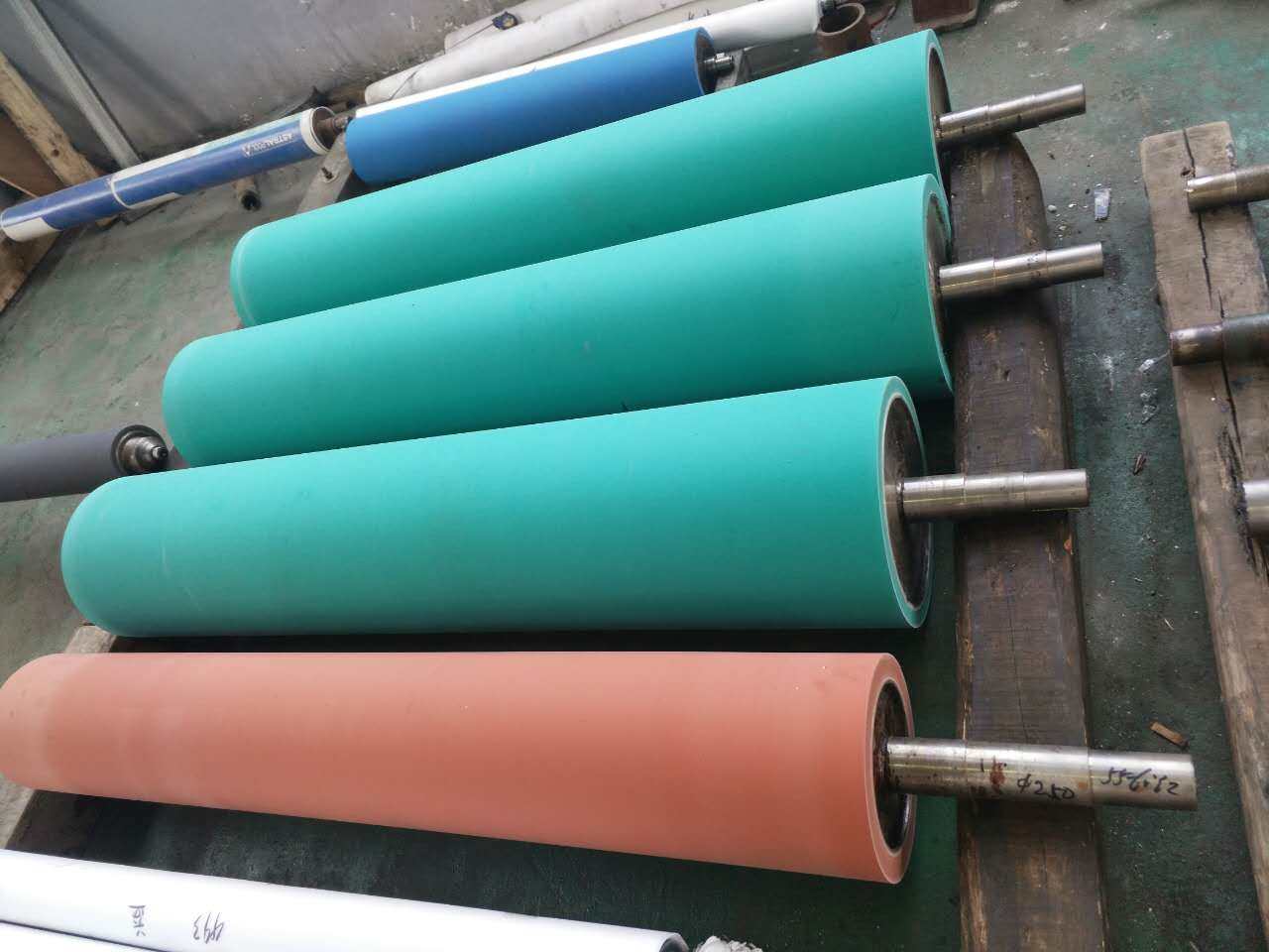 Rubber roller Polyurethane rubber roller Silicone stick PU rubber ...
