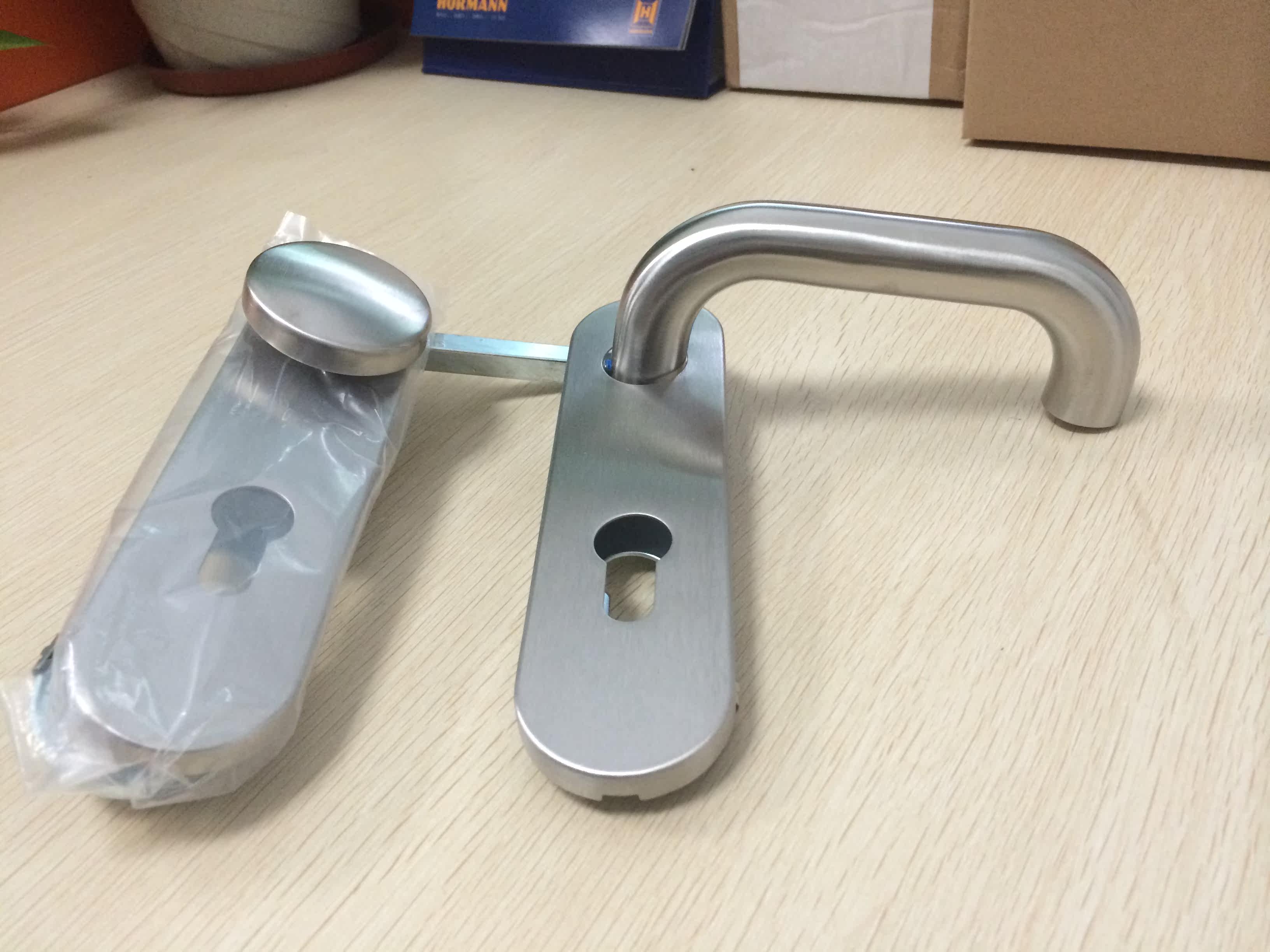 Купить Замок дверной механический hoermann霍曼防火防盗入户门原装pvc不锈钢铝合金联体把手拉手 ...