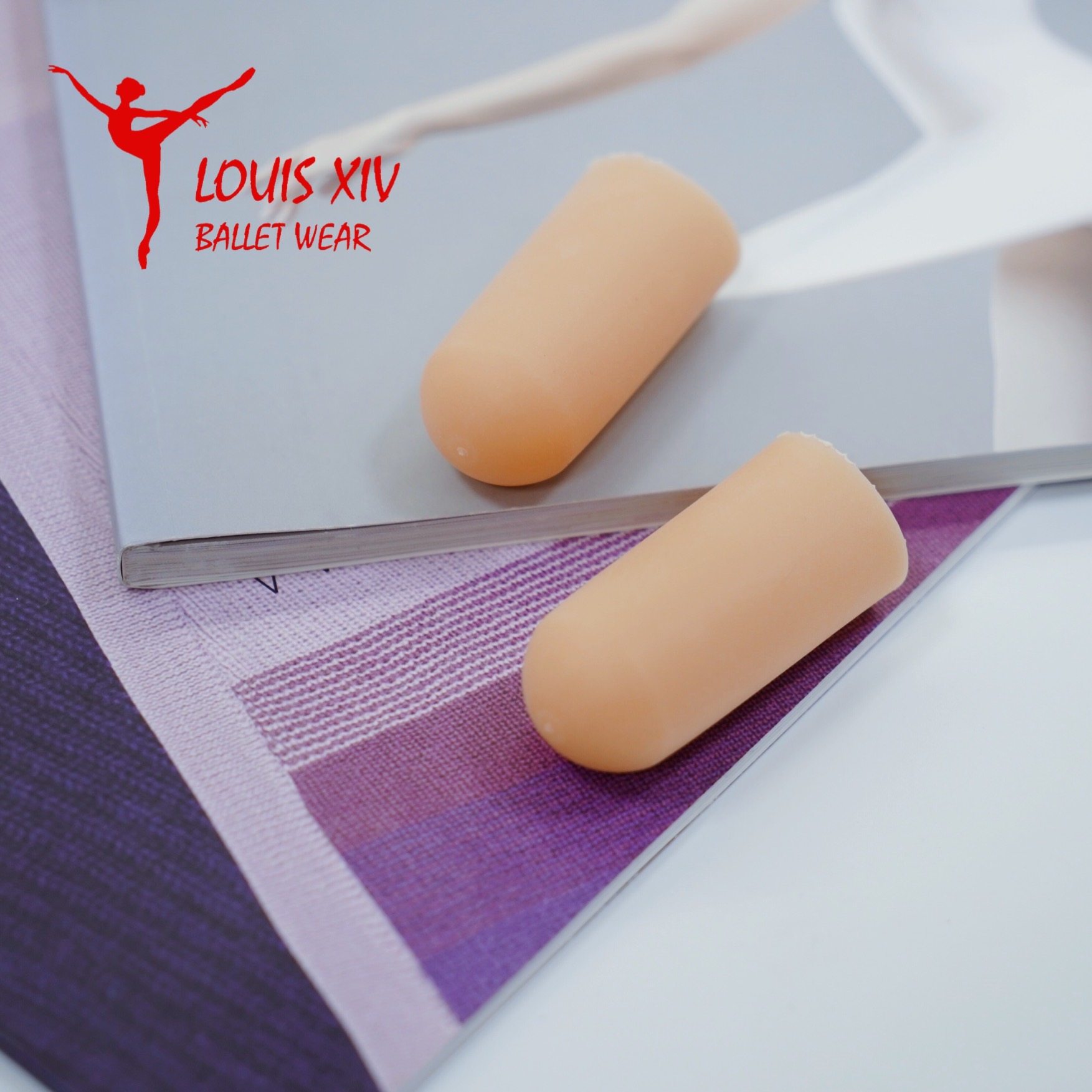 Louis Xiv Ballet Pointe Shoes Silicone Toe Caps Anti-Wear Shock ...