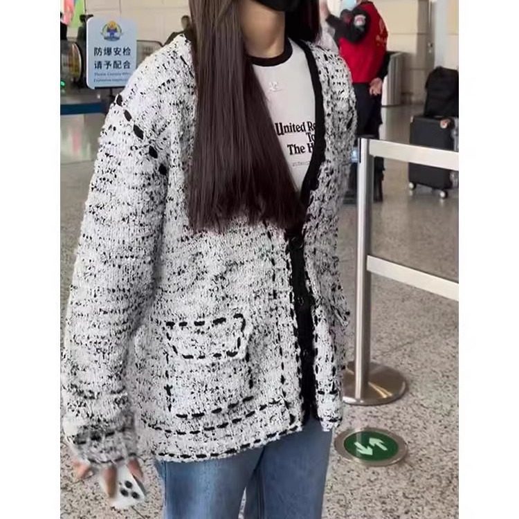 杨超越同款Open YY2023秋季小香风外套大揭秘！这真的是“仙女下凡必备”吗？ -毛呢外套-淘宝好物网