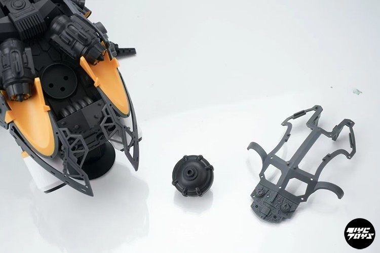 RED SOUL 1/144 RG NIGHTINGALE MODEL KIT