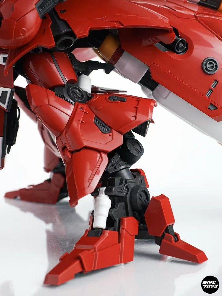 RED SOUL 1/144 RG NIGHTINGALE MODEL KIT